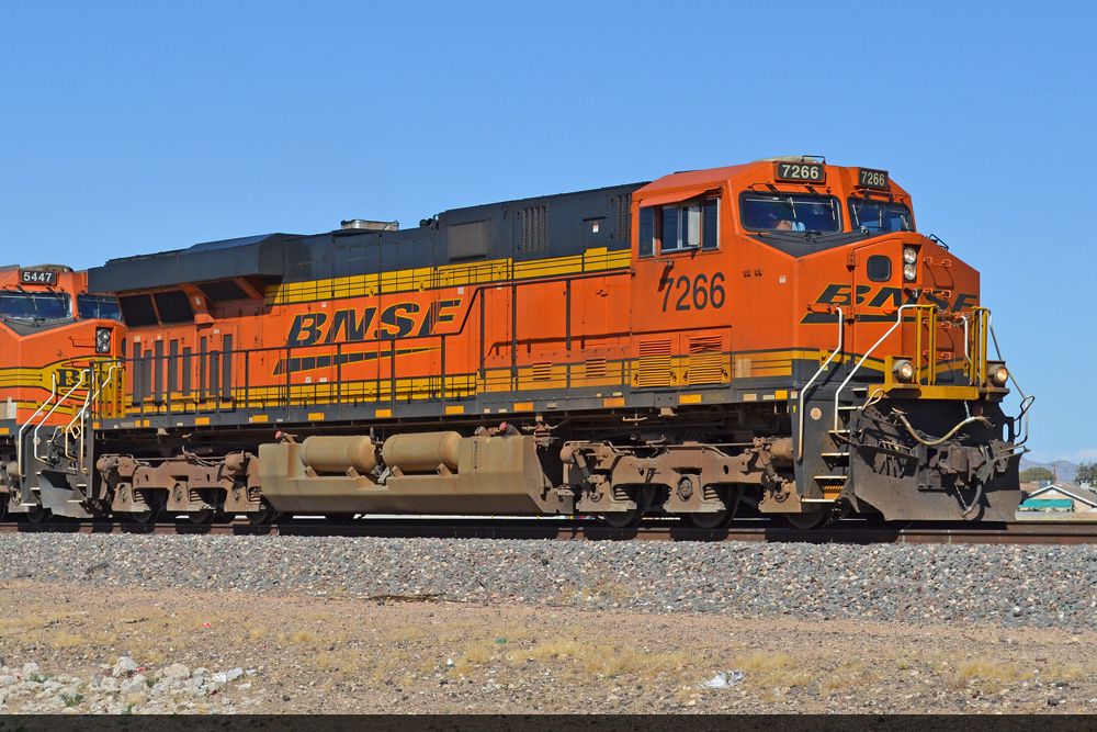 BNSF 7266